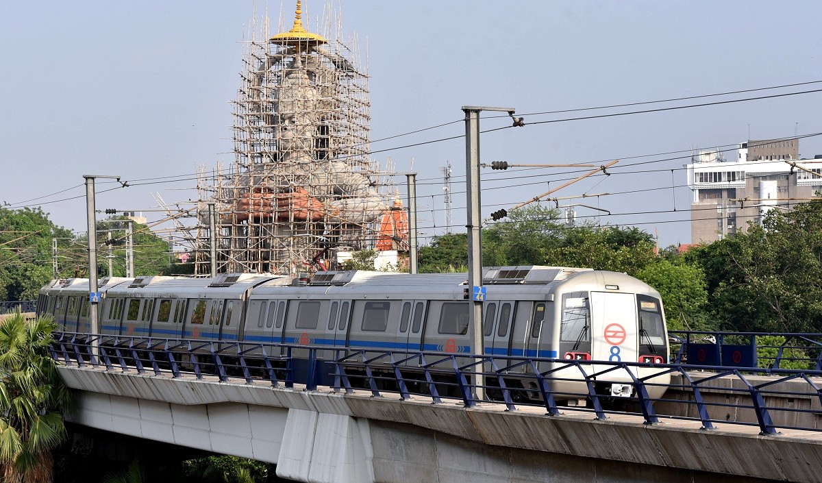 दिल्ली मेट्रो की वायलेट लाइन पर सेवाएं दो घंटे प्रभावित रहीं, यात्री ...