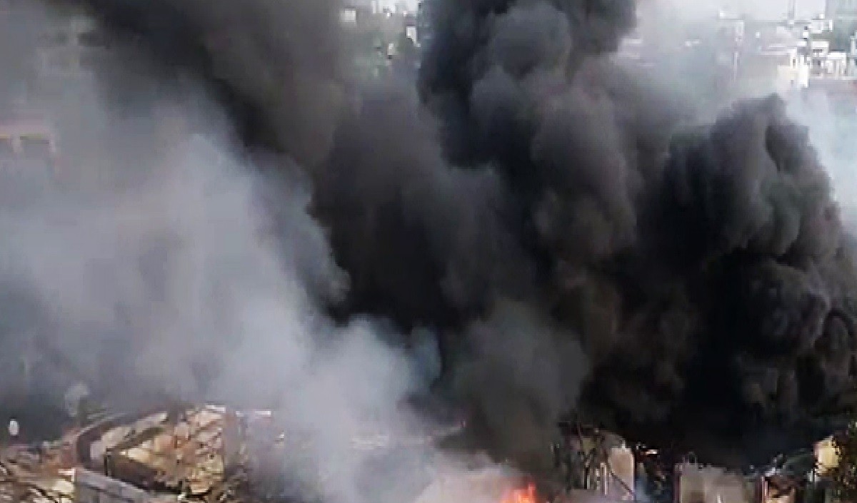one woman died in fire in building in mumbai - Prabhasakshi latest news ...